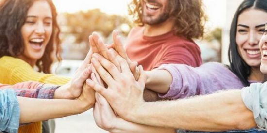 Grupo de WhatsApp Os amigos 🤫